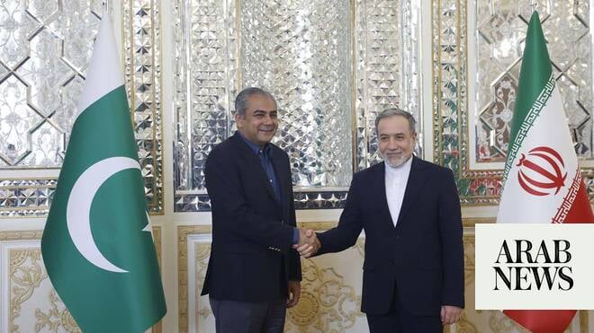 Pakistan Delivers Joint Military-Civilian Letter to Iran's Supreme Leader