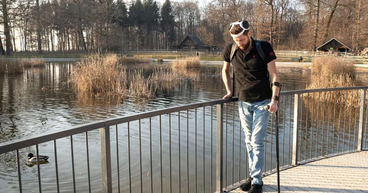 A video of a technological miracle.. A paralyzed person was able to ...