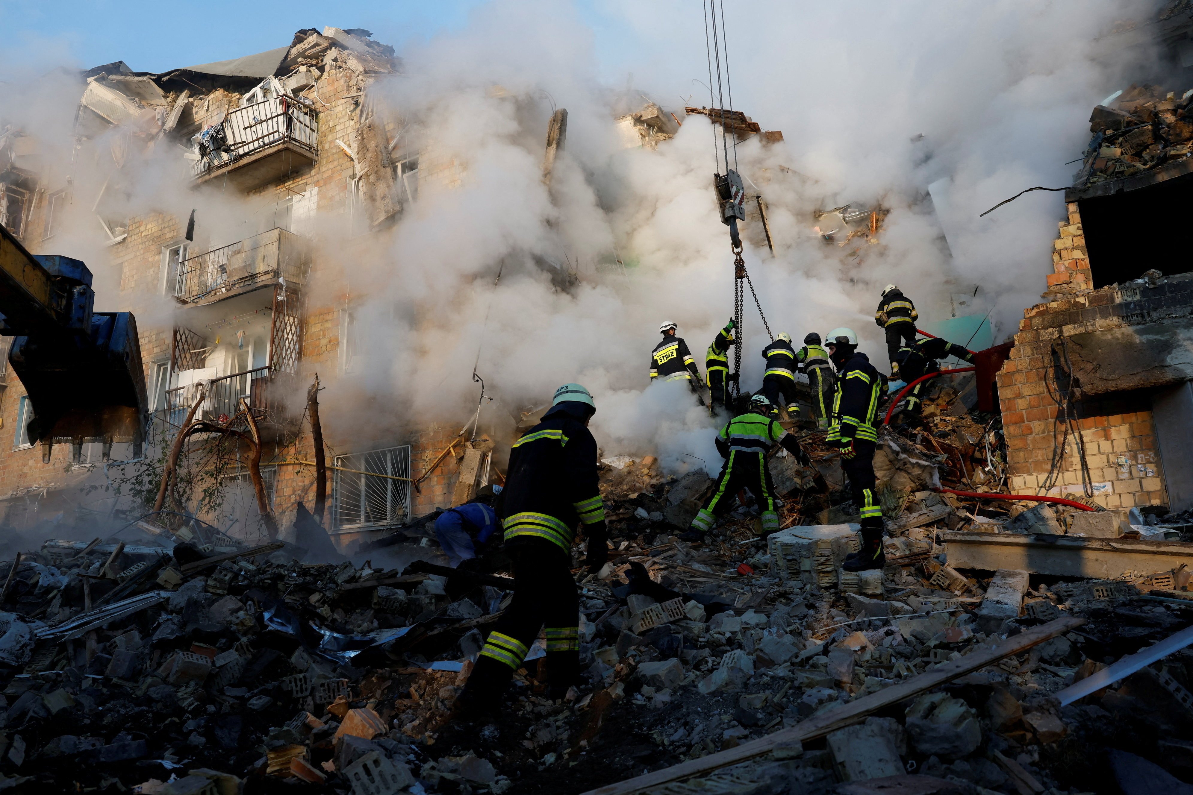 Europe on Edge, Russia Pounds Ukraine Overnight