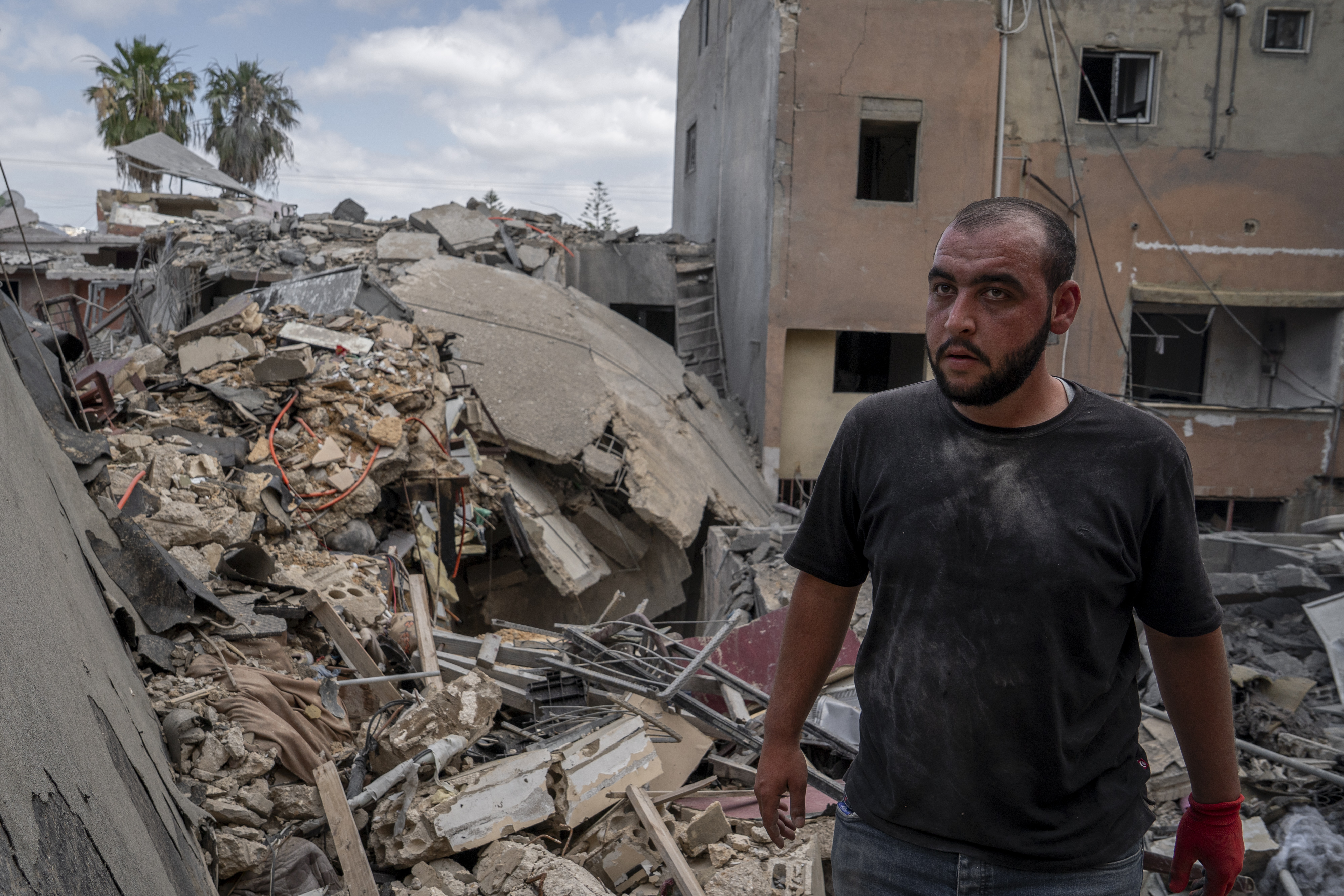 Israel Bombs Tyre on Eid al-Adha, Orders 200,000 to Flee as Lebanon ...