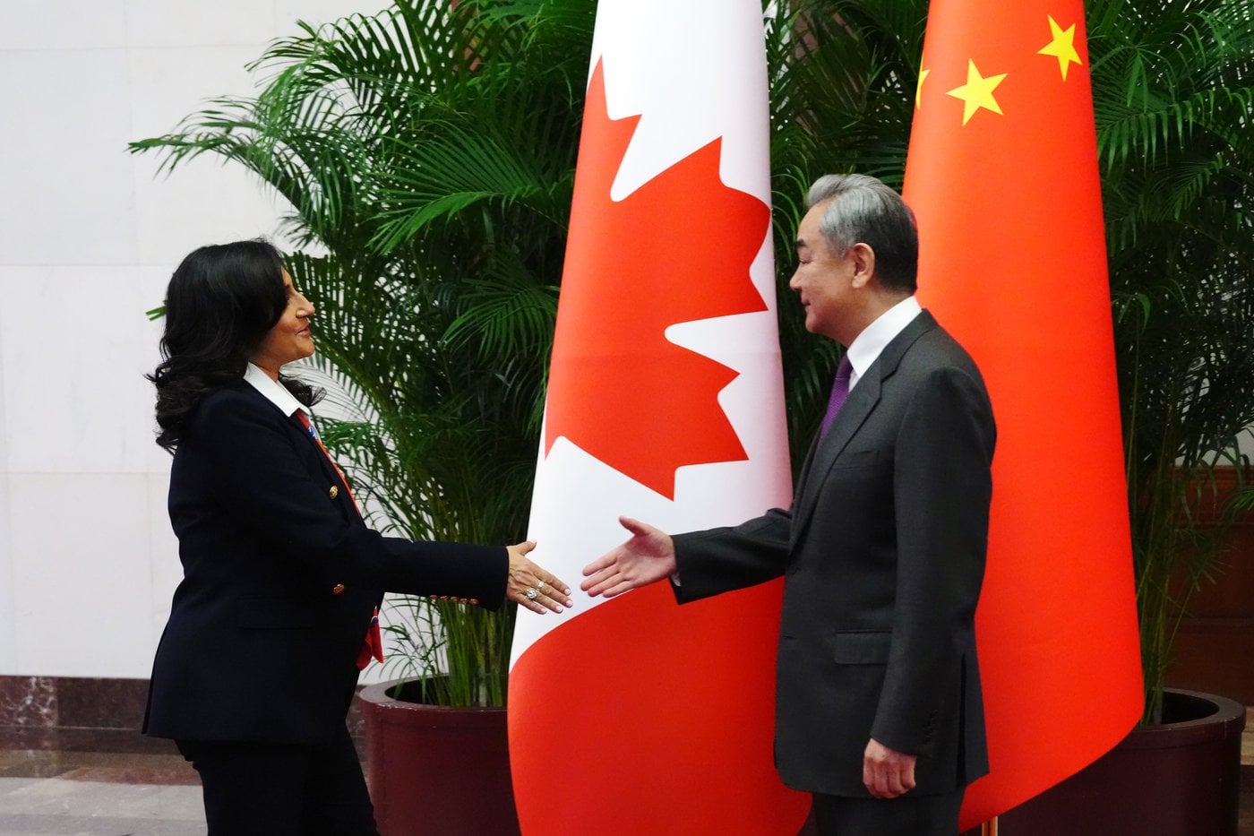 Wang Yi Arrives in Ottawa for First China-Canada Ministerial Visit in a ...